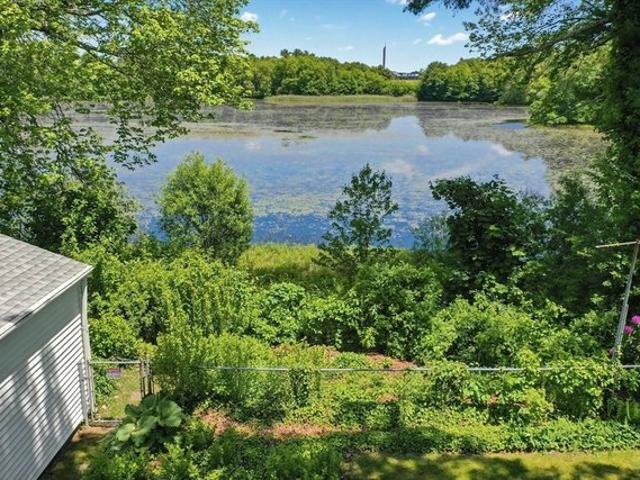 36 Alden Ave, Dartmouth, MA 02747