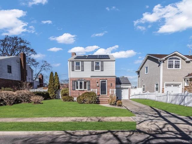 36 Amethyst Street