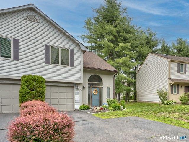 36 Apple Hl Unit 36, Newington, CT 06111