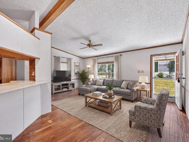 36 Bentwood Circle
