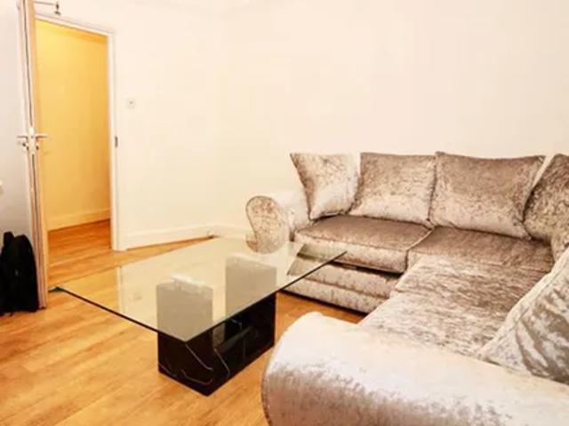 36 Beulah Road, London, E17 9LQ, United Kingdom | 4 bed house for rent #165415272 | Rentberry