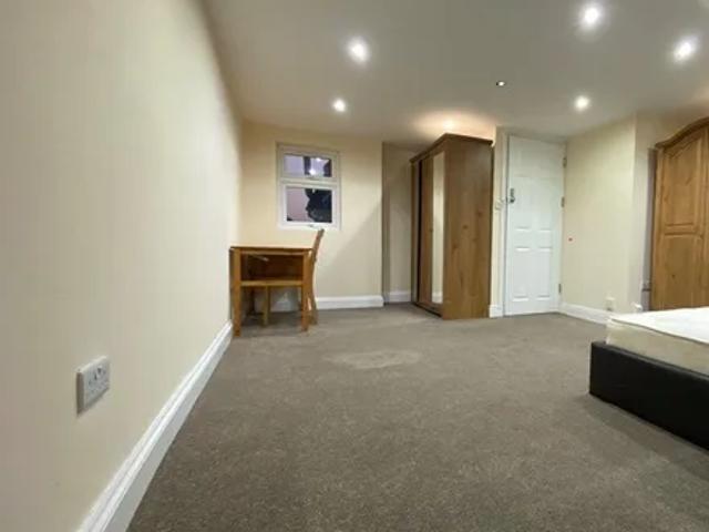 36 Bolton Road, London, E15 4JY, United Kingdom | Room for rent #167551240 | Rentberry