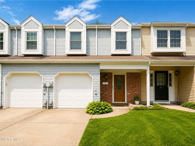36 Bramble Ln, Matawan, NJ 07747