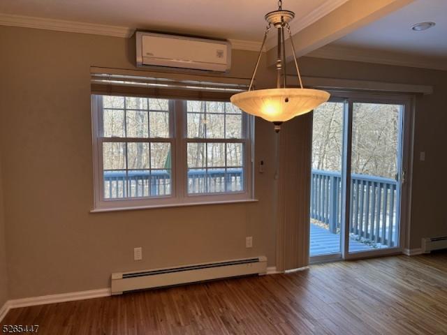 36 Coachlight Dr