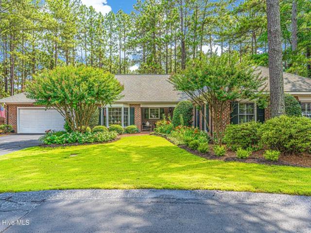 36 Courtney Pl, Southern Pines, NC 28387
