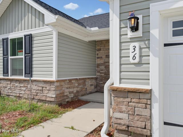 36 Deerfield Lane