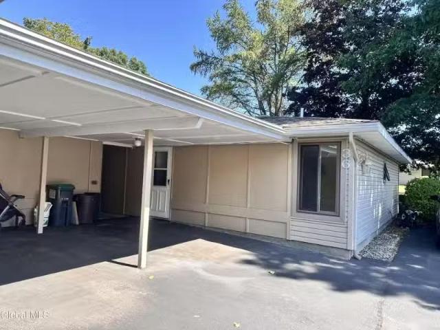 36 Donna Lynn Drive, East Greenbush, NY 12061