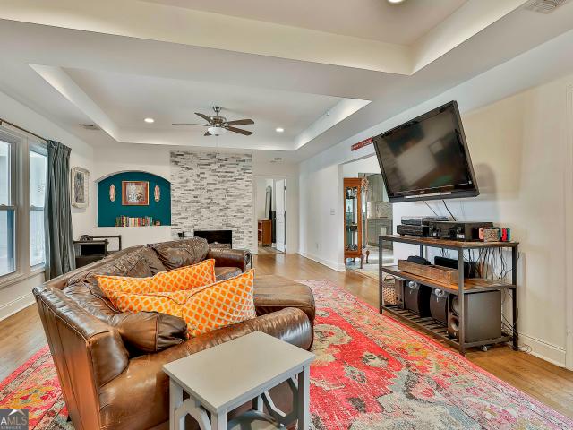 36 E 2nd Street