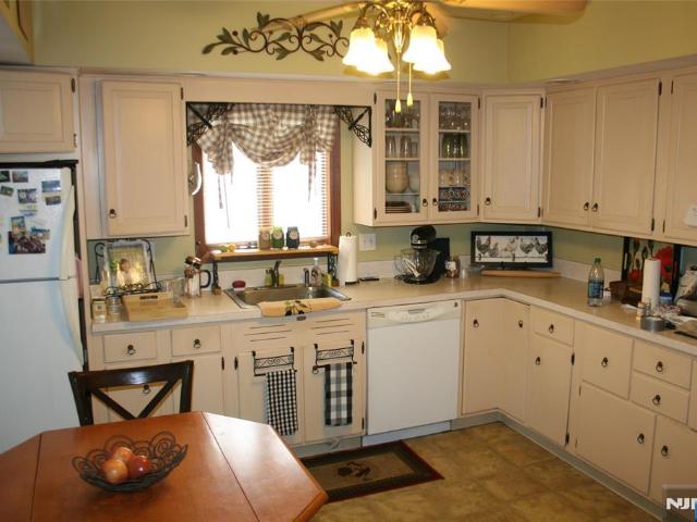 36 Glenwild Avenue # 1