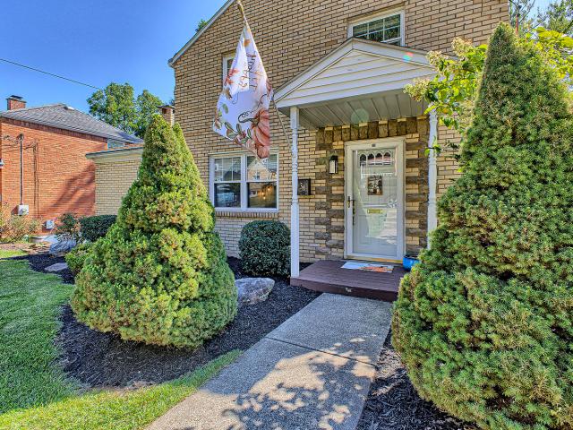 36 Glenview Avenue