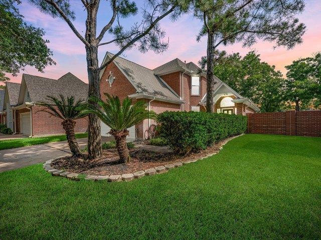 36 Grants Lake Cir, Sugar Land, TX 77479