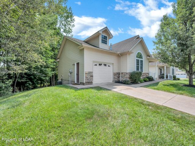 36 Greenbriar Drive