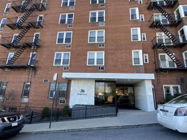 36 Hamilton Ave Apt 6N, Staten Island, NY 10301