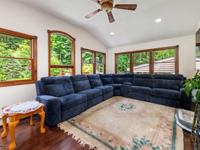 36 Hancock Dr
