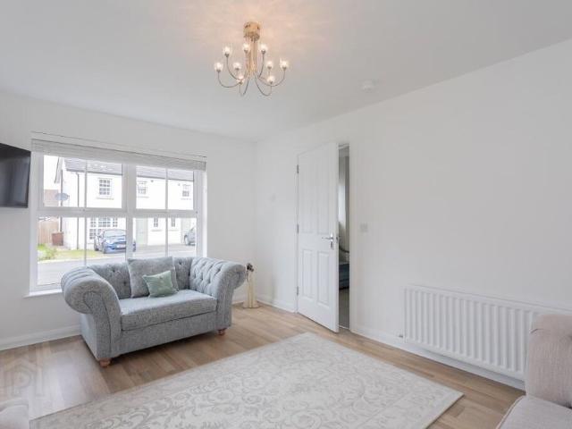 36 Harlow Green, Moira, BT67 0XH