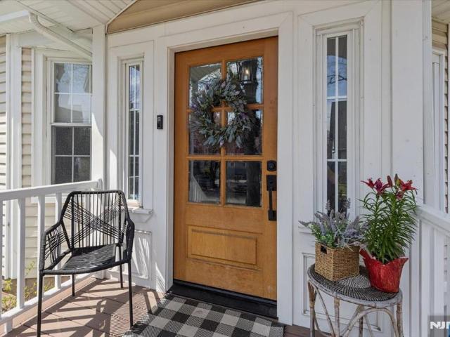 36 Hasbrouck Place
