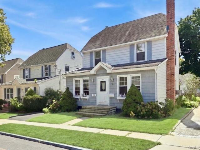 36 Hawthorne Street
