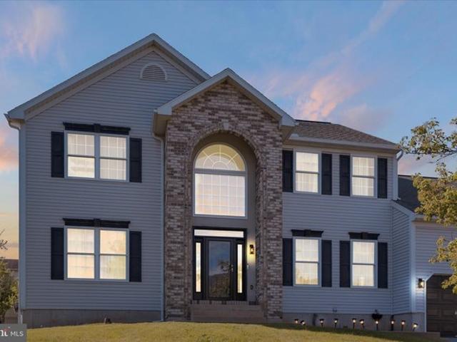 36 Hayden Cir, Reading, PA 19606