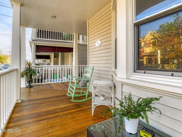36 Heck Avenue
