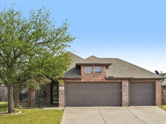 36 Heron Dr, Sanger, TX 76266