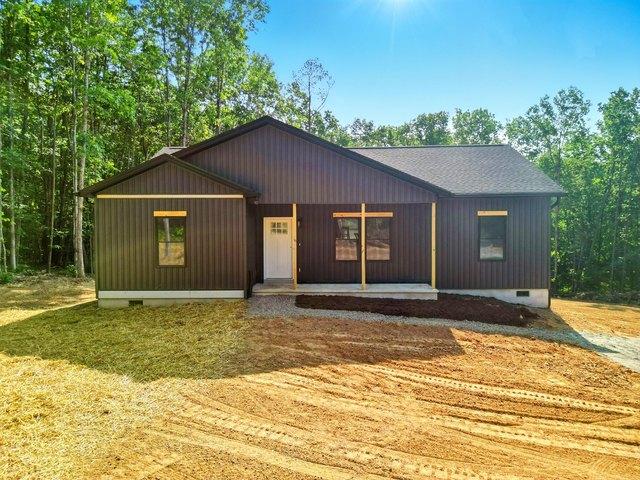 36 High Meadows Dr, Wirtz, VA 24184