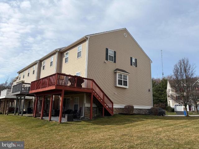 36 Hoag Lane