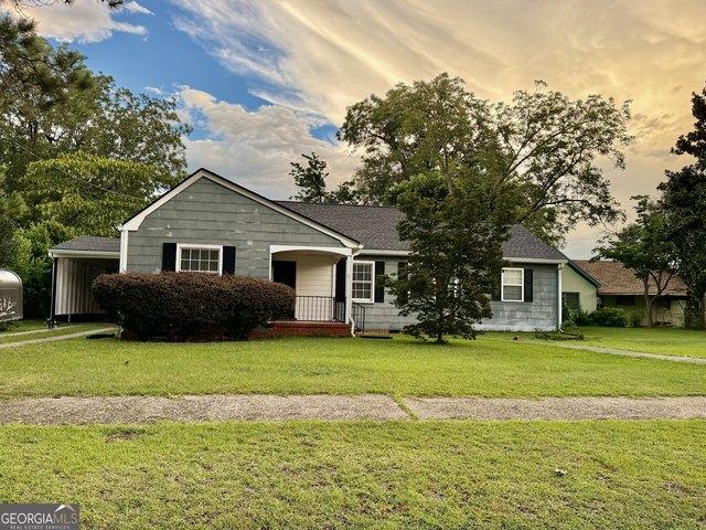 36 Huckabee St, McRae, GA 31055