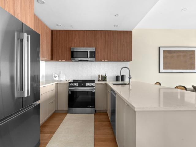 36 INDIA Street 4H