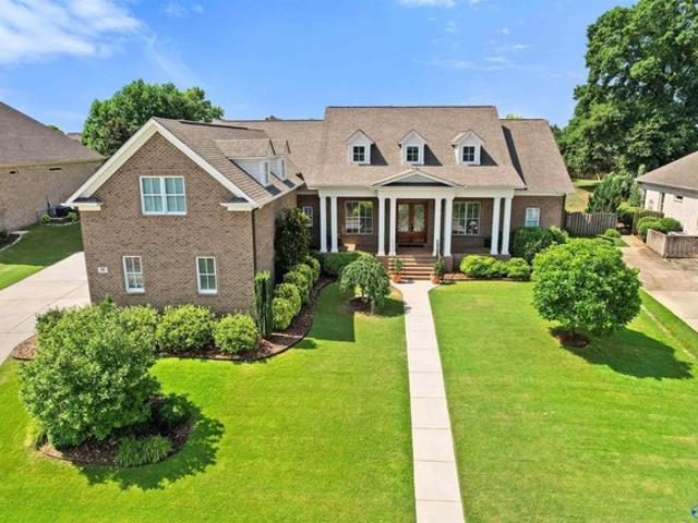 36 Lake Forest Blvd SW, Huntsville, AL 35824