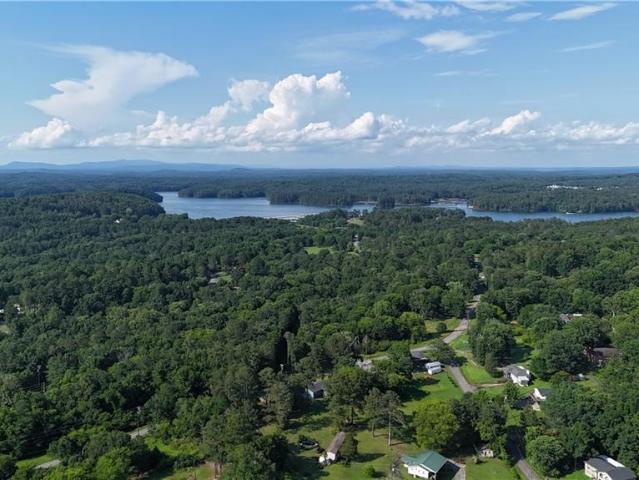 36 Lake Top Drive SE