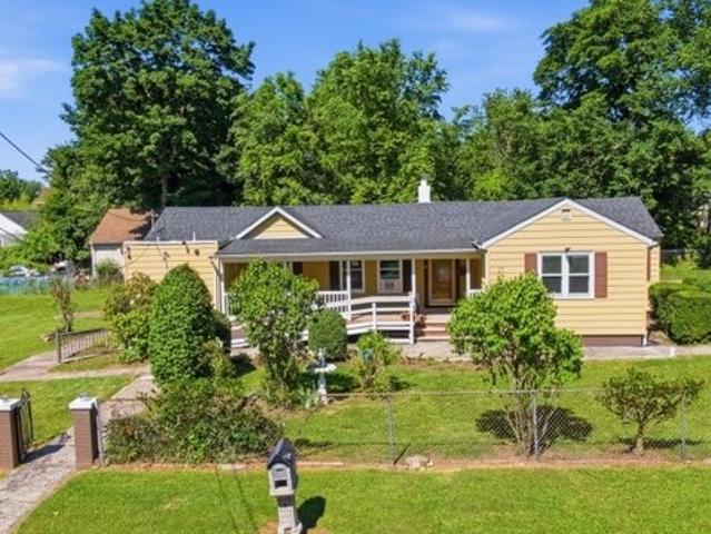 36 Leghorn Ave, Bridgewater Twp, NJ 08807