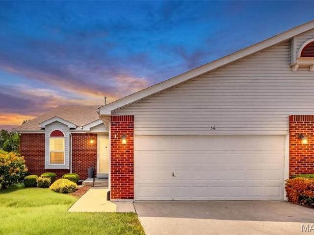36 Lienemann Ct, Saint Peters, MO 63303