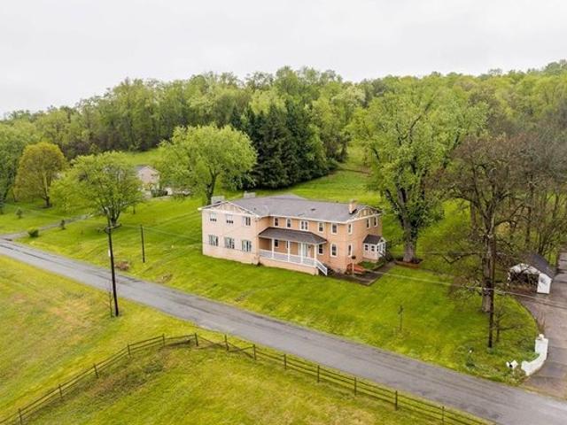 36 Little Mingo Rd, Finleyville, PA 15332