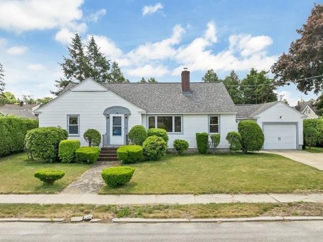36 Louisberg St, Lawrence, MA 01843