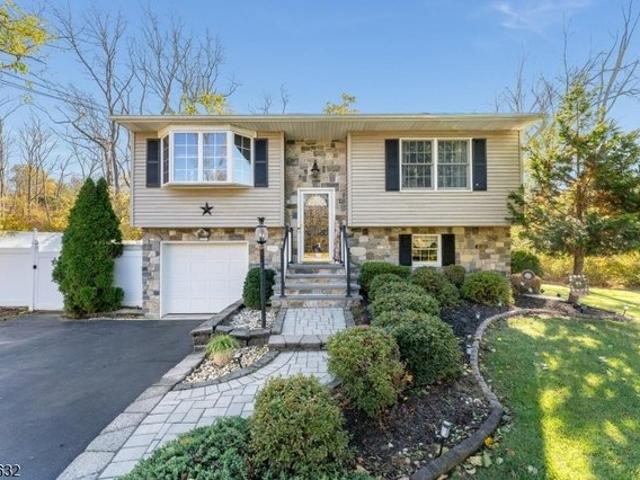 36 Mackenzie Rd, Hampton, NJ 08827