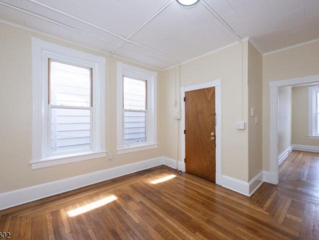 36 Main St # A