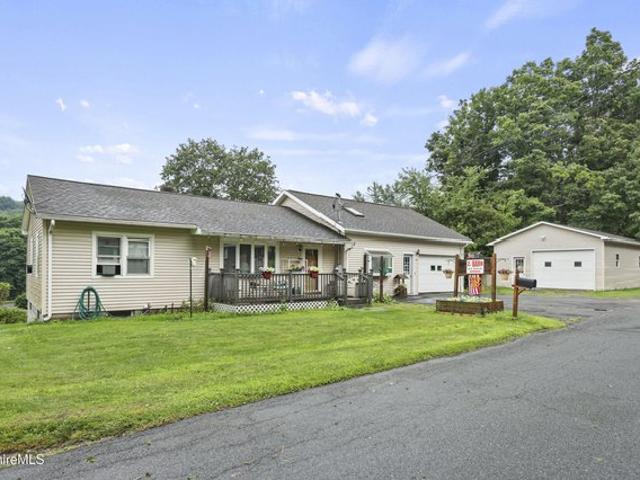 36 Main St, Berlin, NY 12022