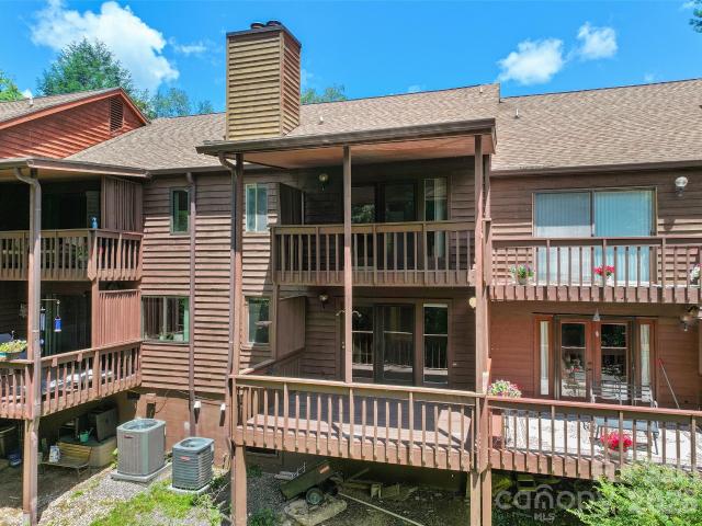 36 Meadows Lane