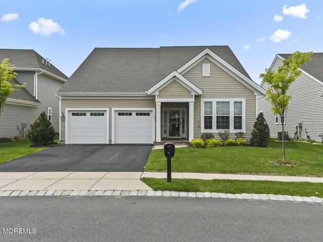 36 Metro Dr, Monroe, NJ 08831