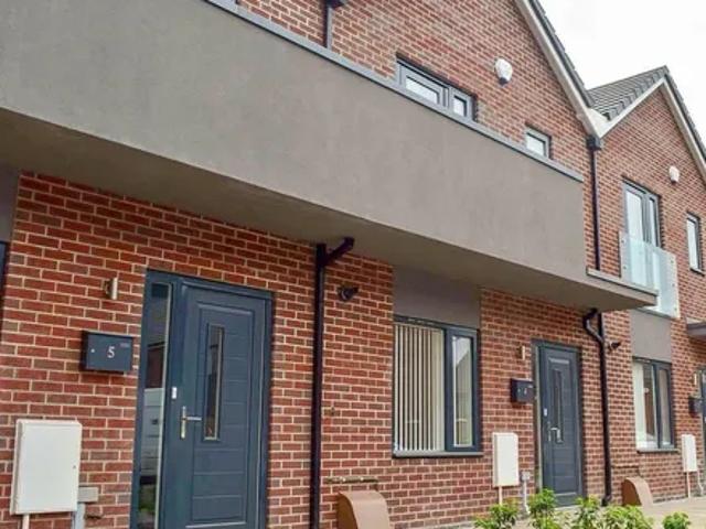 36 Moss Lane East, Manchester, M15 5NX, United Kingdom | 4 bed townhouse for rent #167548929 | Rentberry