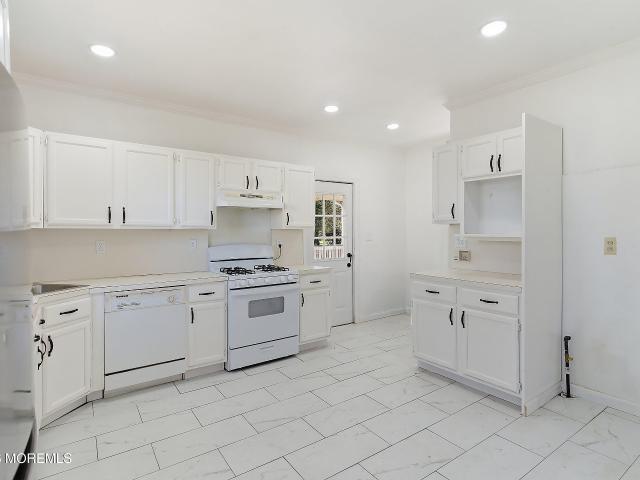 36 N Main St, Marlboro, NJ 07746 | MLS #22536