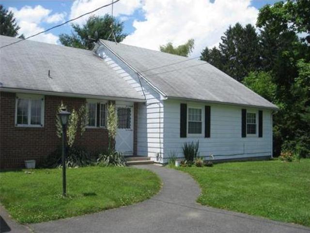 36 N Maple St, Hadley, MA 01035