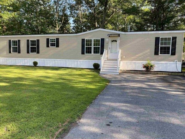 36 Norman Rd, Seabrook, NH 03874