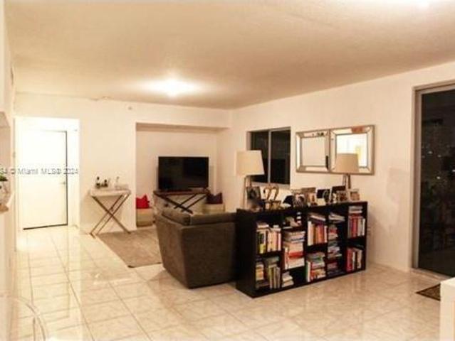 36 NW 6th Ave #407, Miami, FL 33128