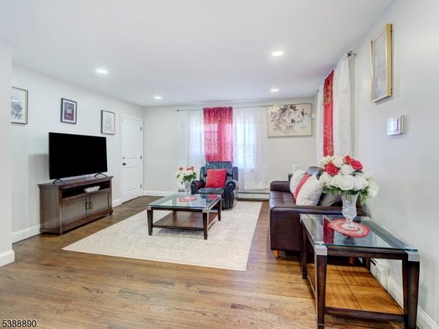 36 Orchard Pl