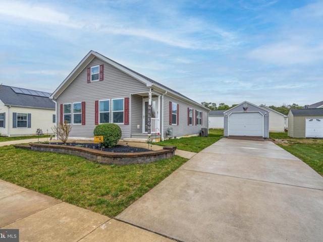 36 Paul Revere Ct, Millville, NJ 08332