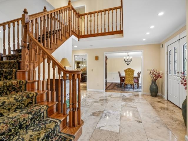 36 Pheasant Run Dr
