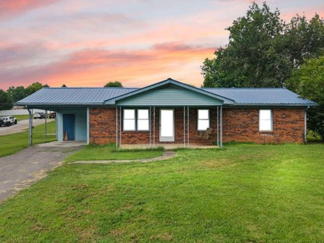 36 Pine St, Monticello, KY 42633