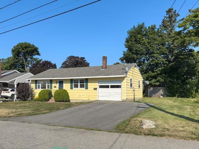 36 Pine St, Rockland, ME 04841