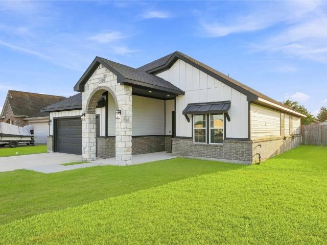 36 Prairie Oaks Drive